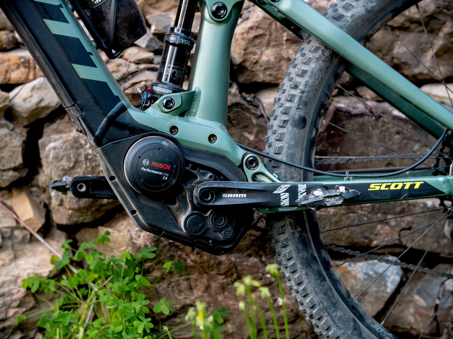 eRIDE Shoot_SCOTT Sports_2019_Strike eRIDE_Bike_by Gaetan Rey_P1111915 ...